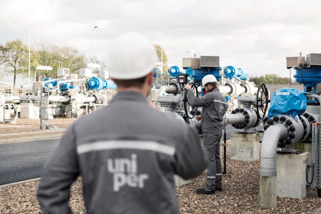 Uniper switches Wilhelmshaven plans from LNG to hydrogen - LNG Prime