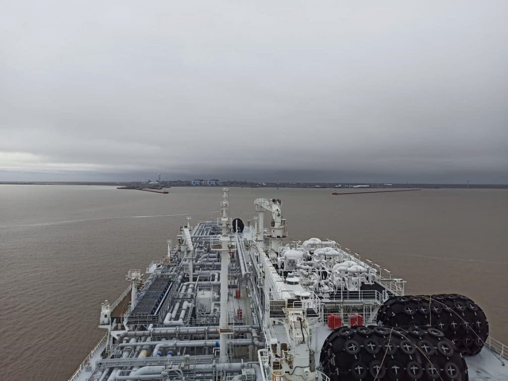 Russian FSRU loads Yamal LNG cargo after first NSR transit - LNG Prime