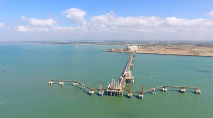 India's Deep Industries scores Mundra LNG gig - LNG Prime