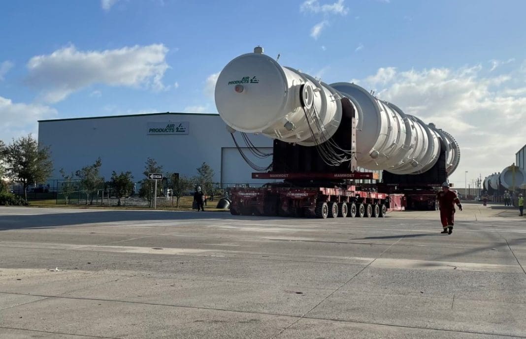 Air Products completes giant Golden Pass LNG heat exchanger - LNG Prime