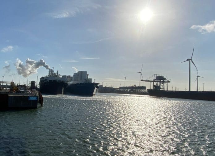 Czech utility CEZ gets second LNG cargo at Gasunie's Eemshaven hub ...