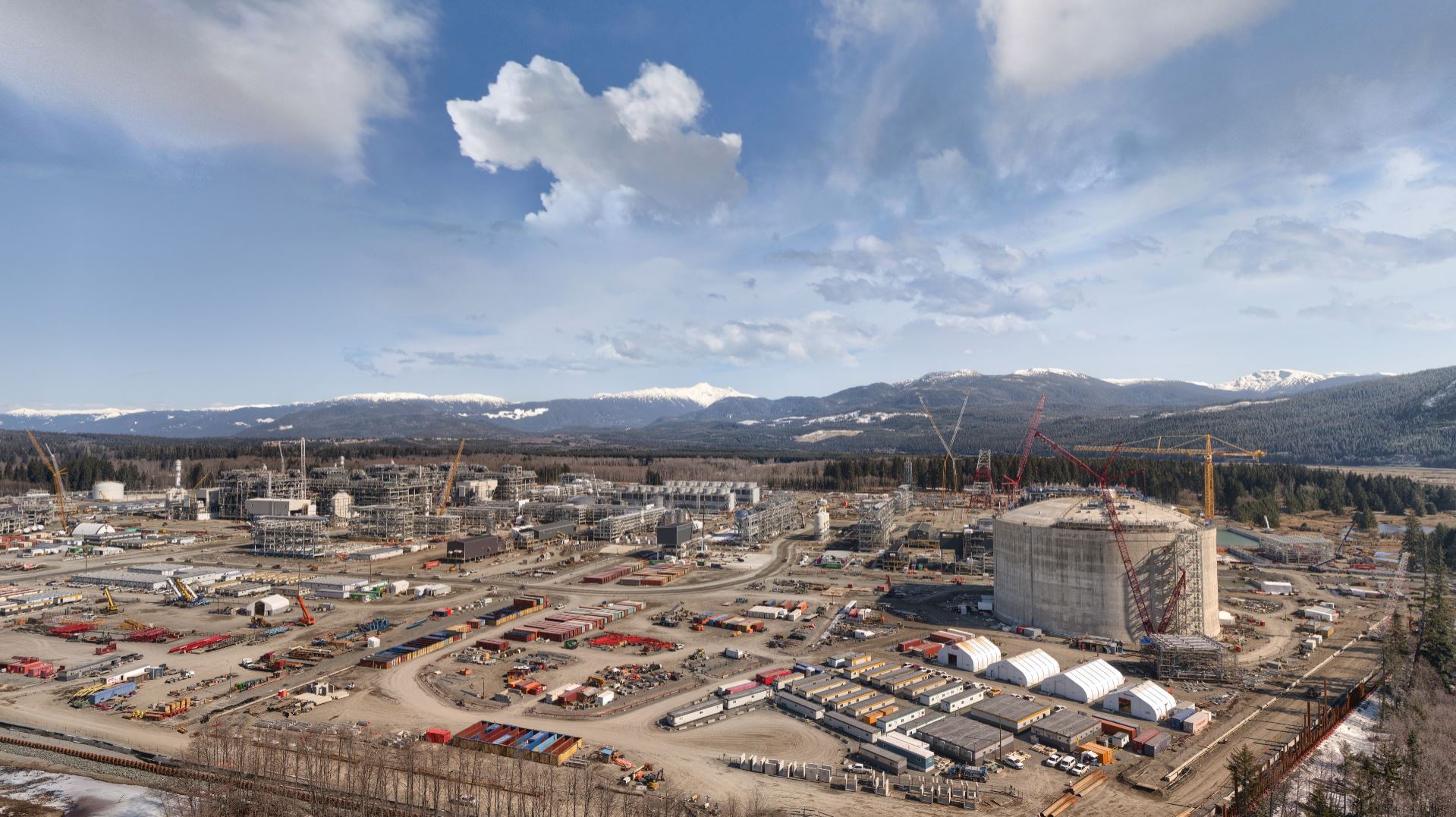 Shell's LNG Canada gets last modules - LNG Prime