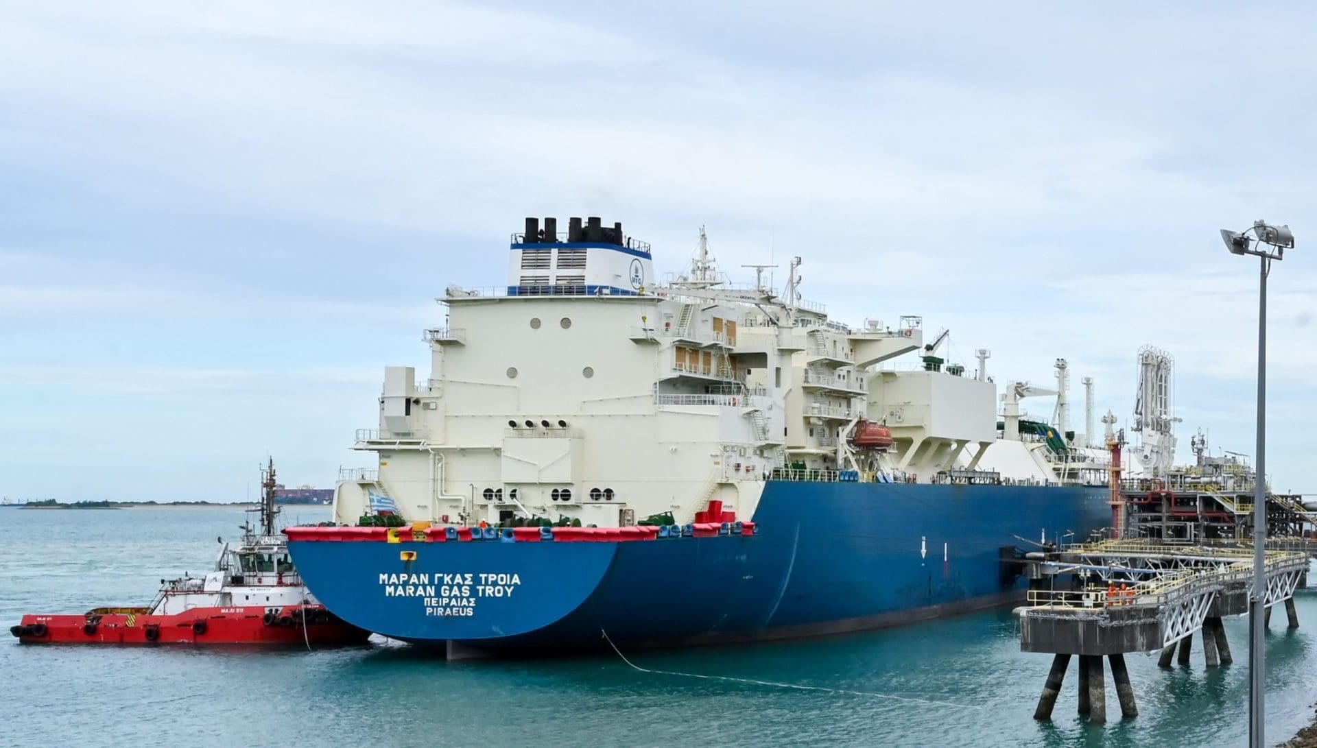 Singapore's Pavilion says receives its first emissions-certified LNG ...