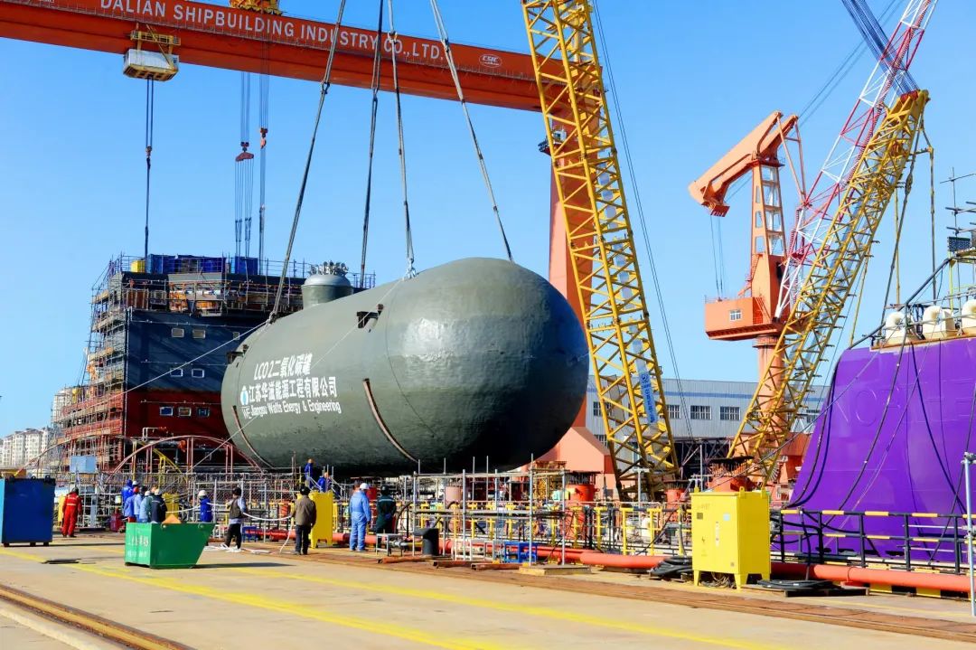 First Northern Lights LCO2 carrier gets tanks - LNG Prime