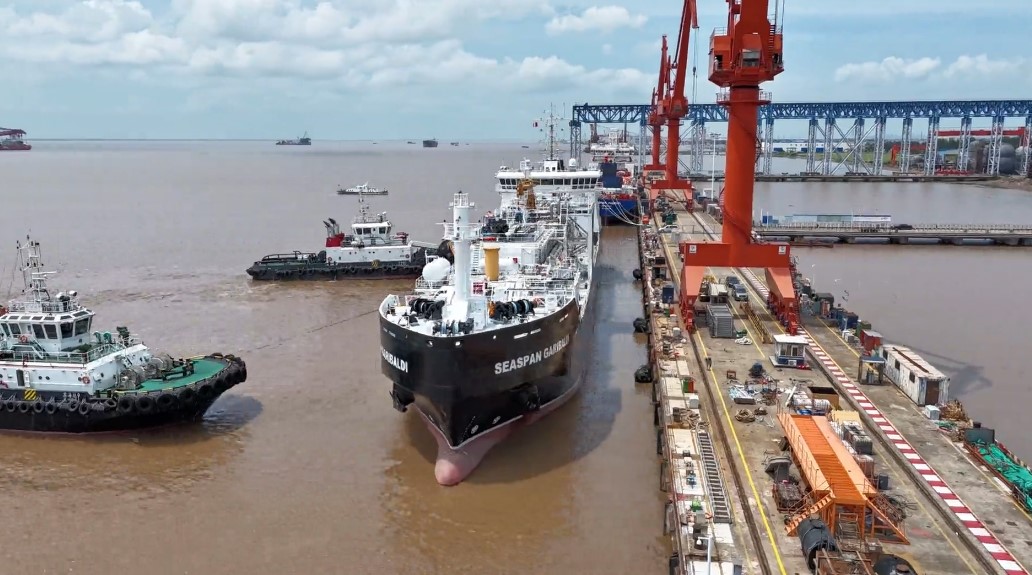 CIMC SOE hands over Seaspan’s first LNG bunkering ship - LNG Prime