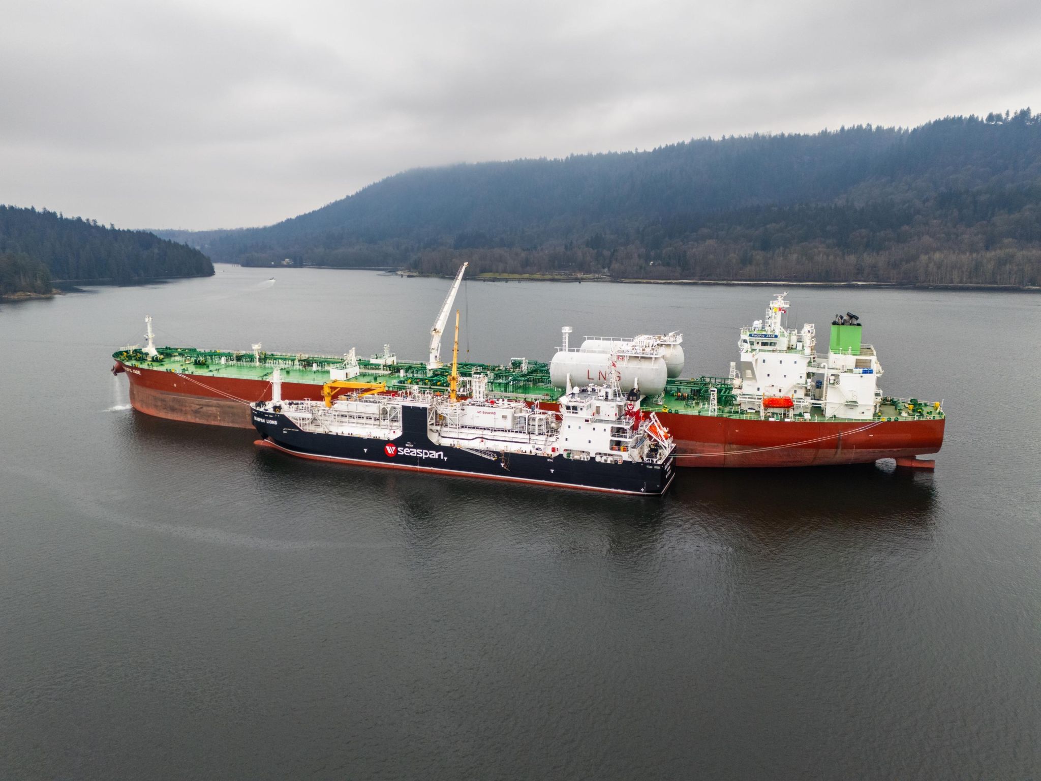 Seaspan claims Canada’s first STS LNG bunkering op - LNG Prime