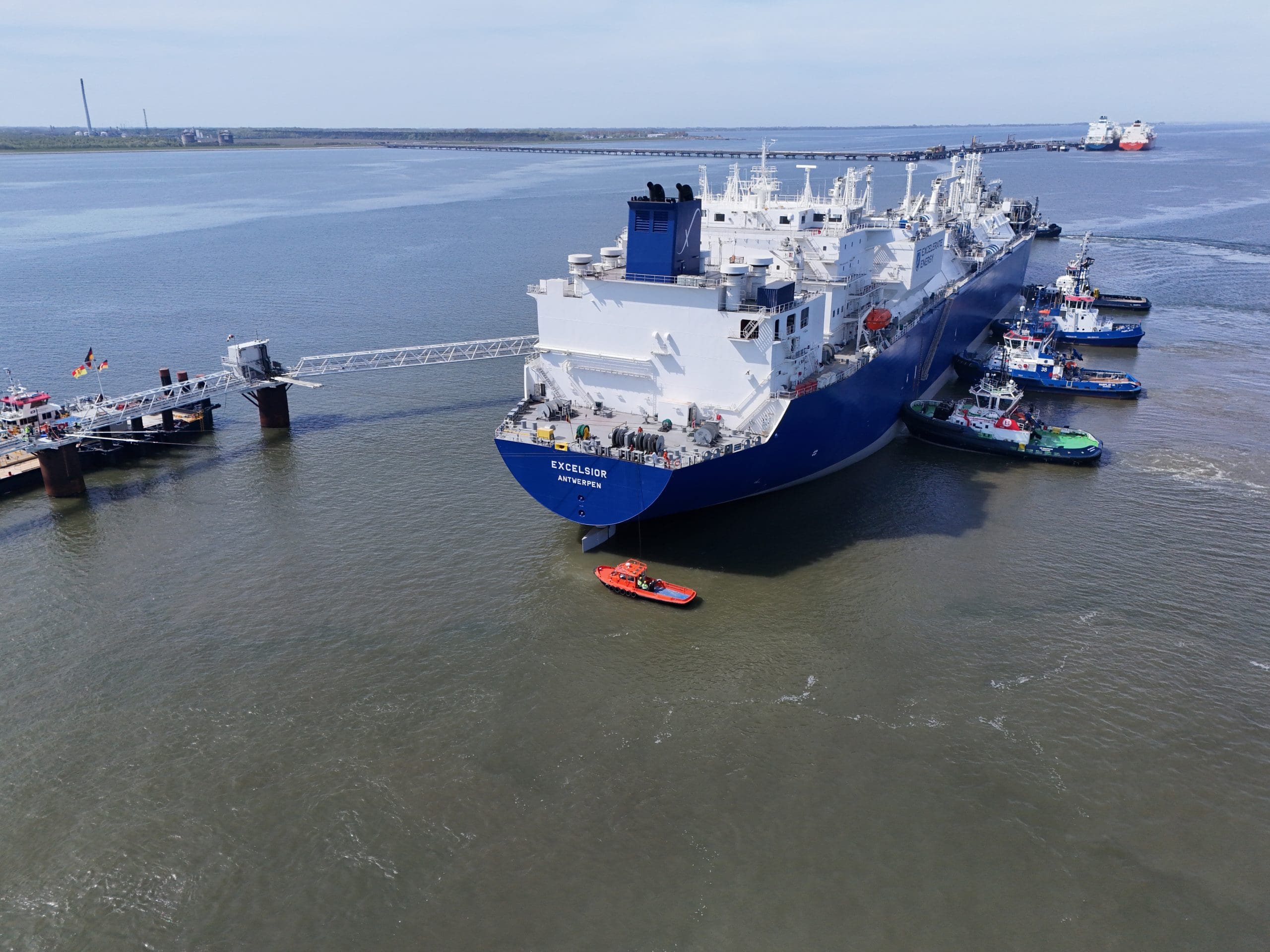 Second Wilhelmshaven FSRU arrives at jetty - LNG Prime