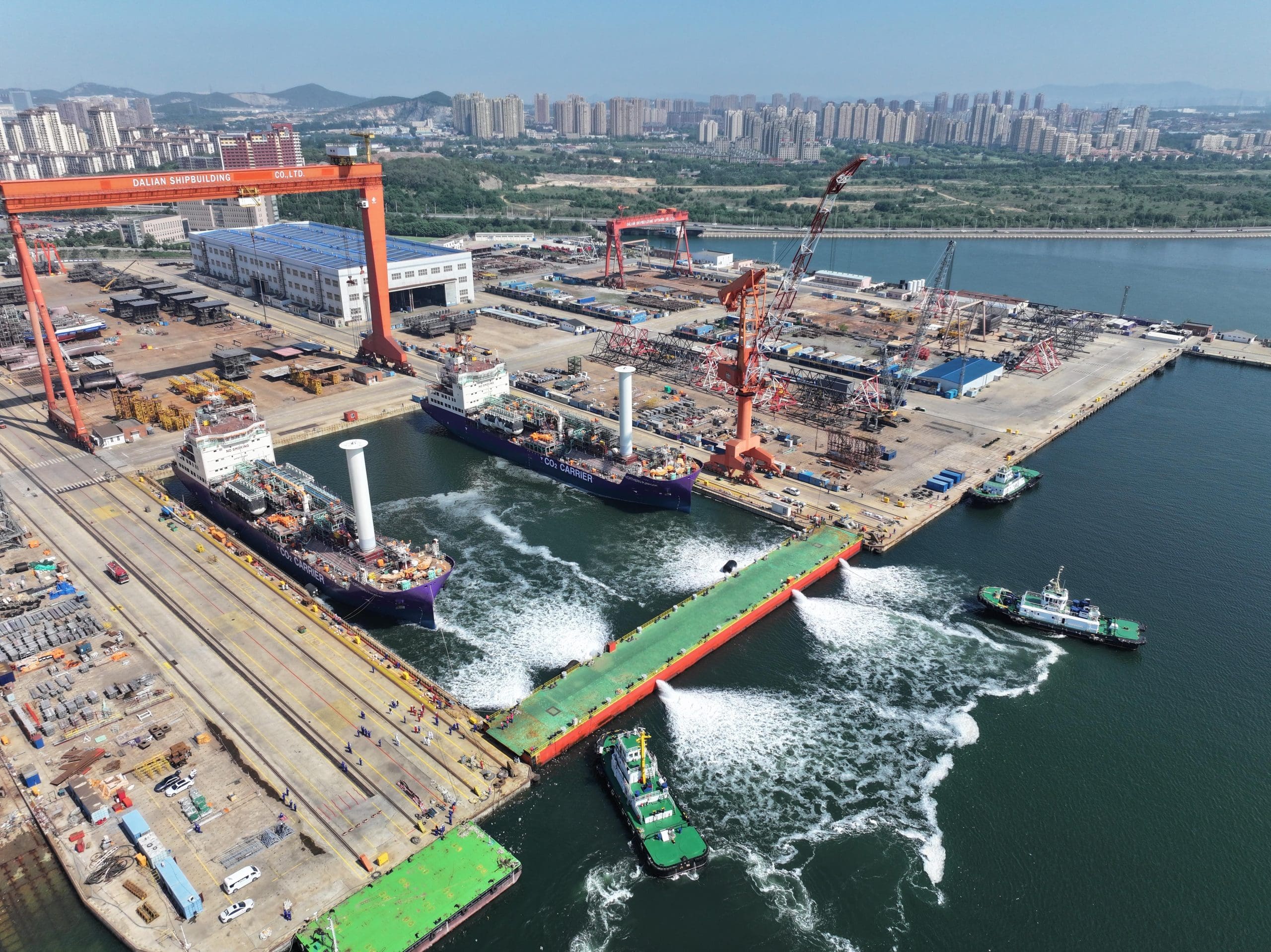 China's DSOC scores LNG bunkering vessel order - LNG Prime