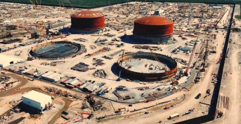 Venture Global: roofs lifted on two CP2 LNG tanks - LNG Prime